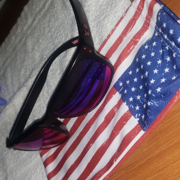 Oakley | Accessories | Oakley Holbrook Red And Black Sunglasses Only ...